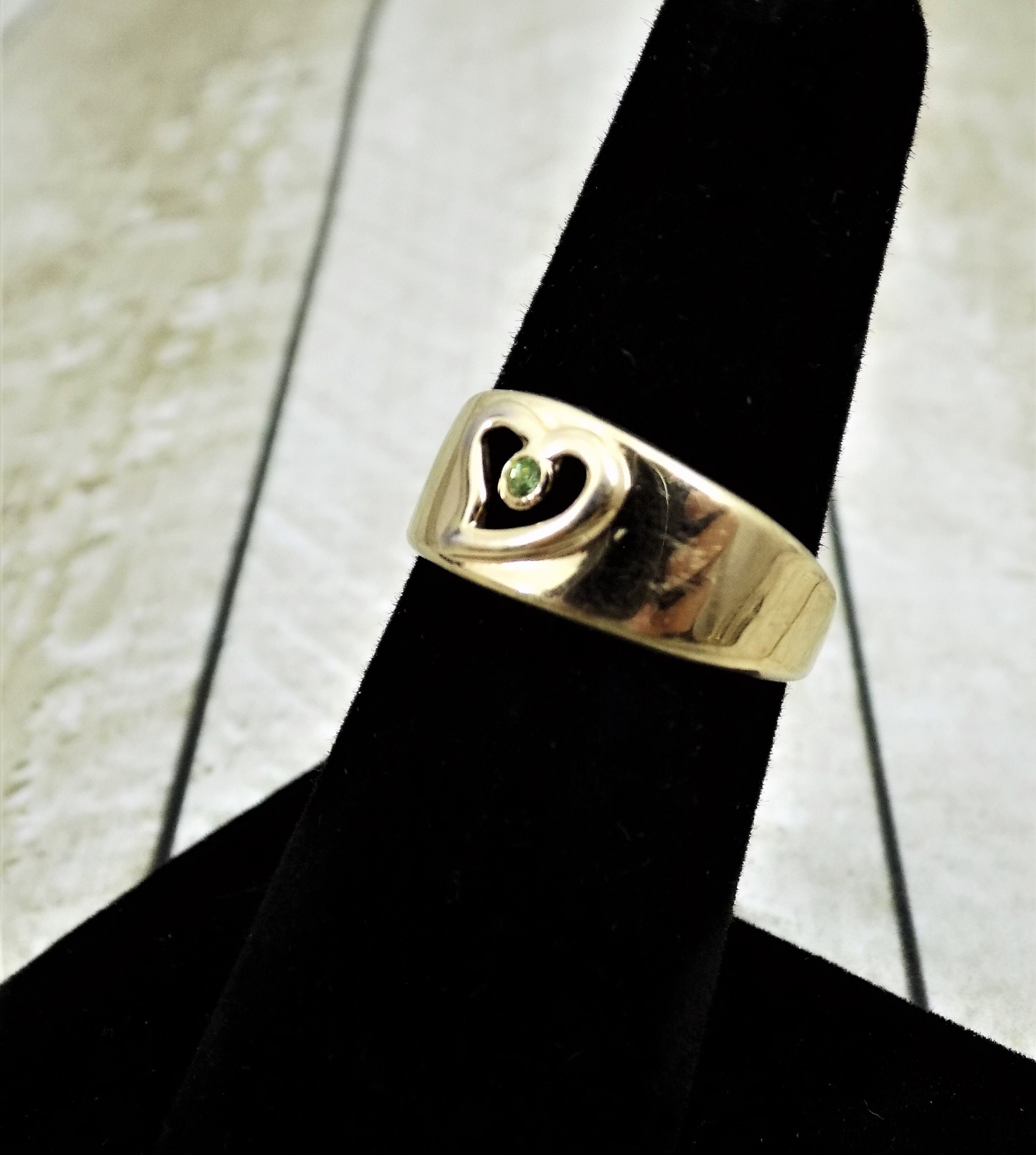 Avon Heart Band Green Glass Stone Openwork Heart Gold Tone | Etsy