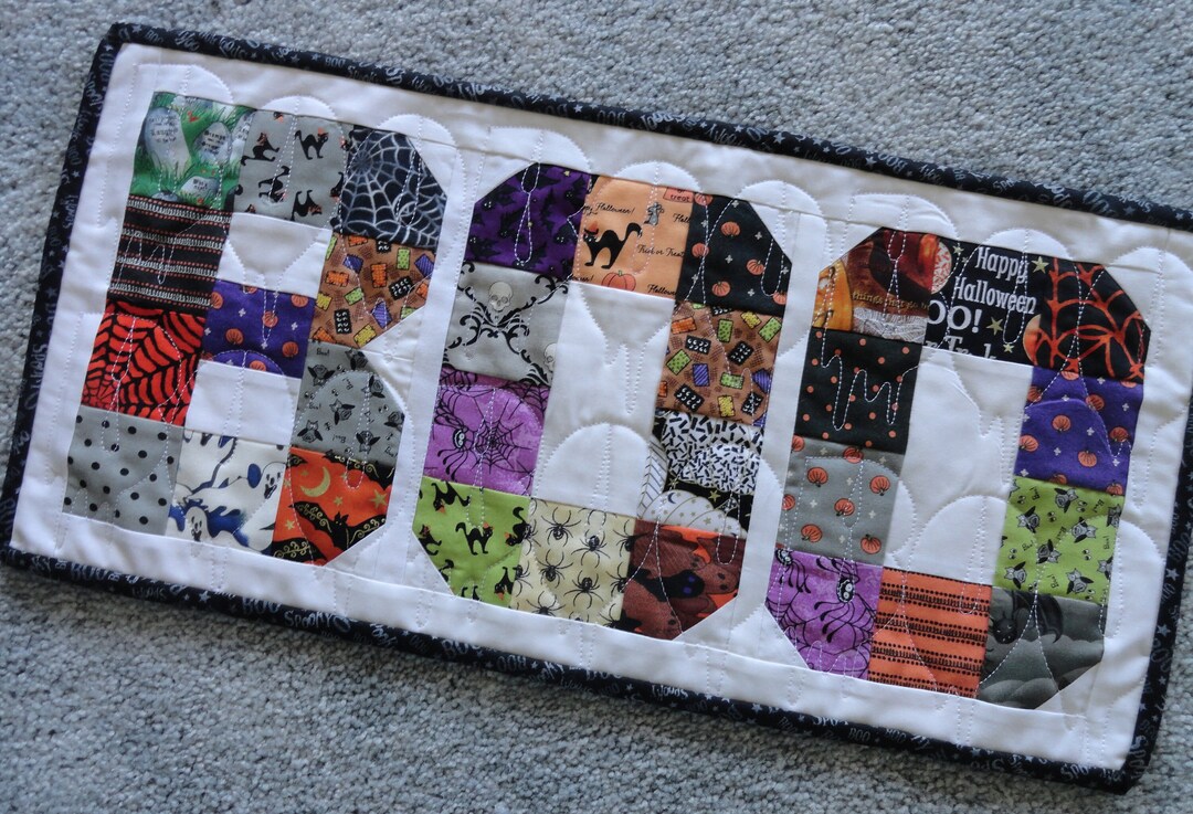 Hallowen Themed Quilted Table Topper/halloween Decoration/boo Halloween ...