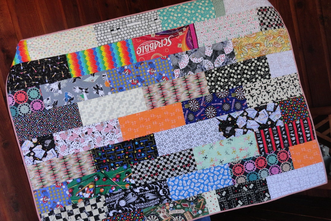 Games Lap Quilt, Family Room Quilt, Chess, Scrabble, Cards, Monopoly ...