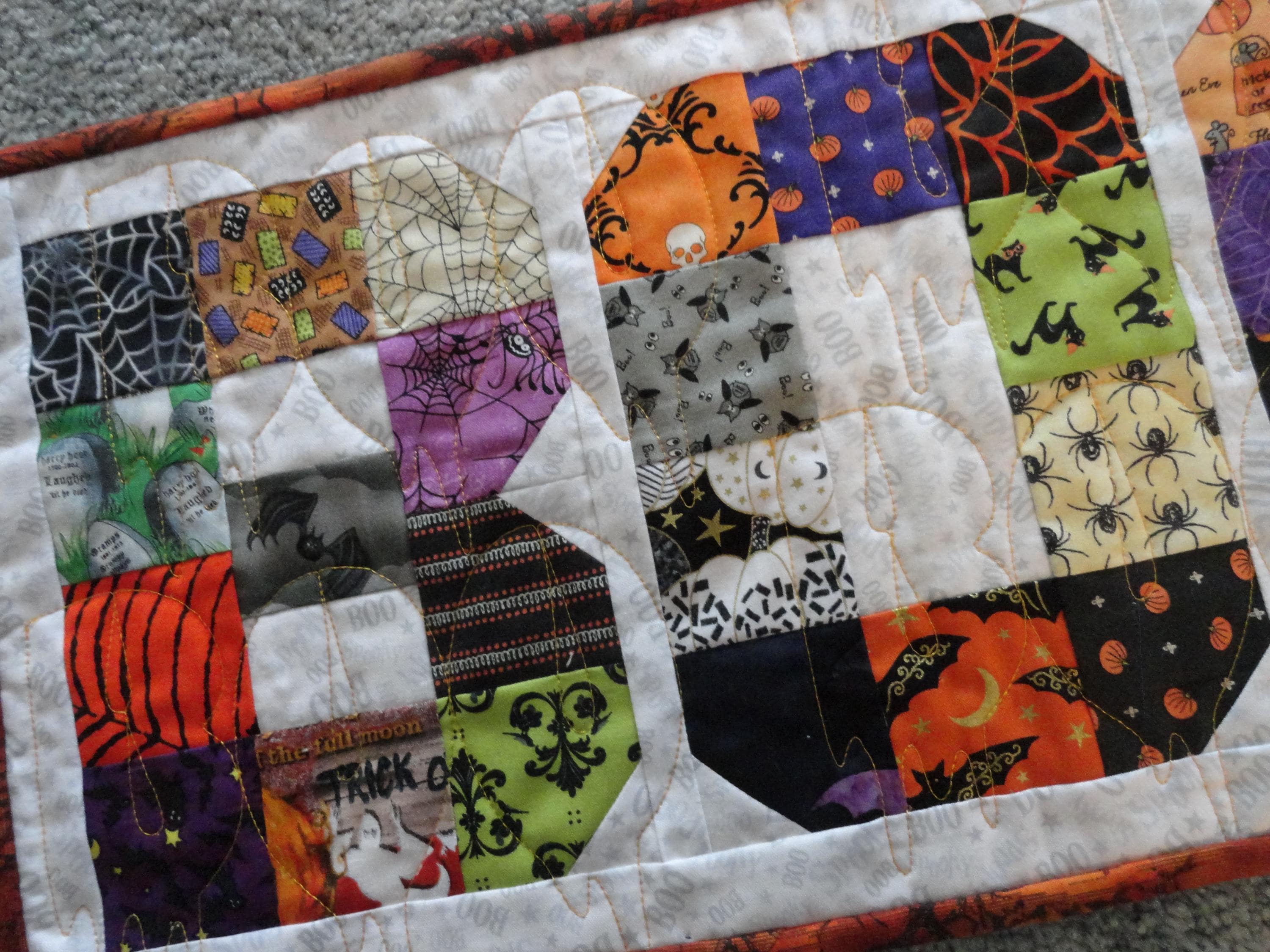 Hallowen Themed Quilted Table Topper/halloween Decoration/"boo ...