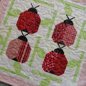 Ladybugs/quilted Ladybug Wall Hanging/ladybug Table Topper/ladybug Home ...