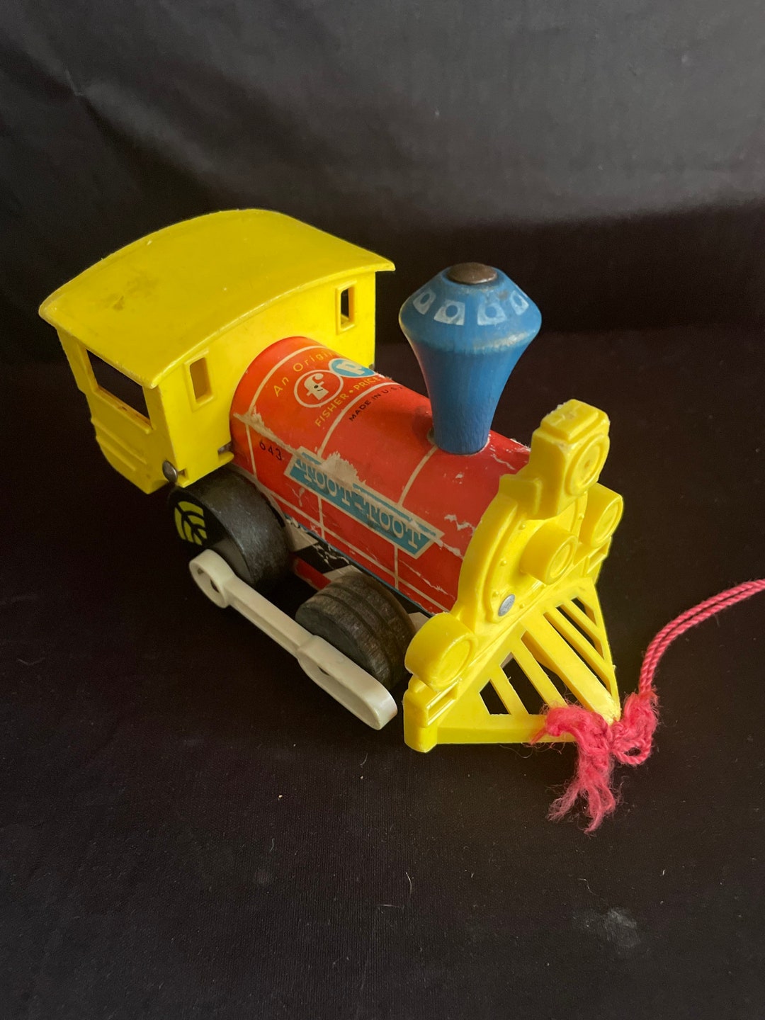 Fisher Price Pull Toy Train ,toot Toot # 643 Train Engine ,locomotive ...