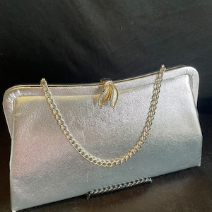 Vtg Silver Evening Bag , Clutch , Top Link Handle , Elongated Medallion ...
