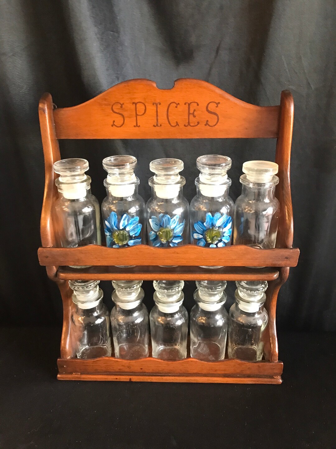 Vtg Spice Rack & Glass Jars Set , Flush Wall Mount .10 Glass Jars ,2 ...
