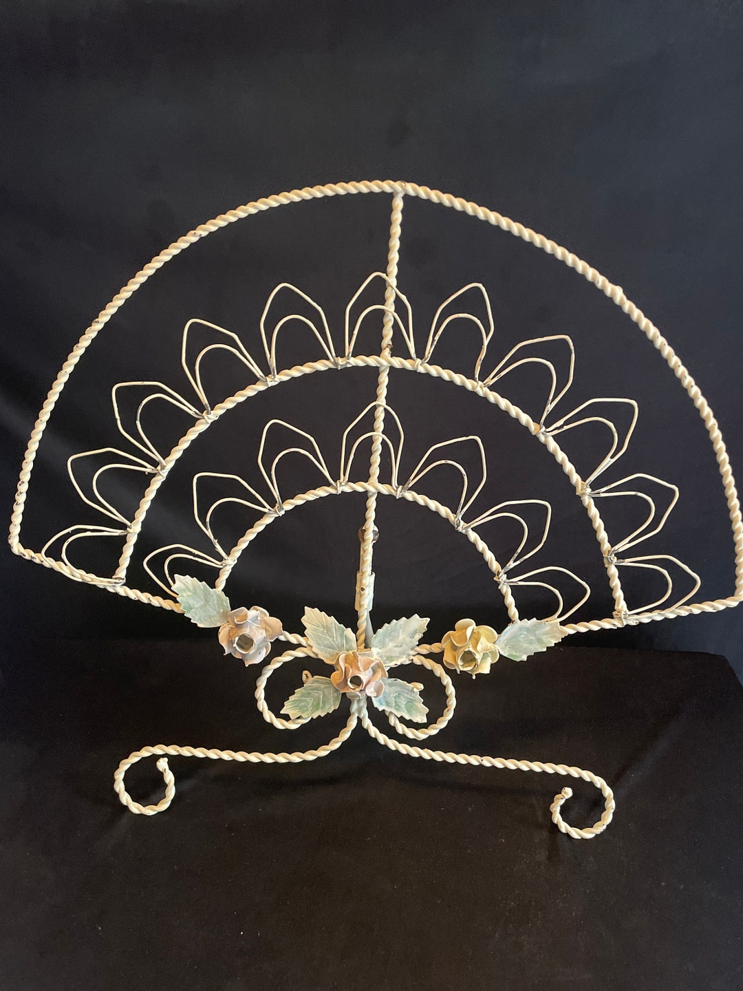 Table Seating Chart Stand , Fan Shaped ,metal , Floral Design ...