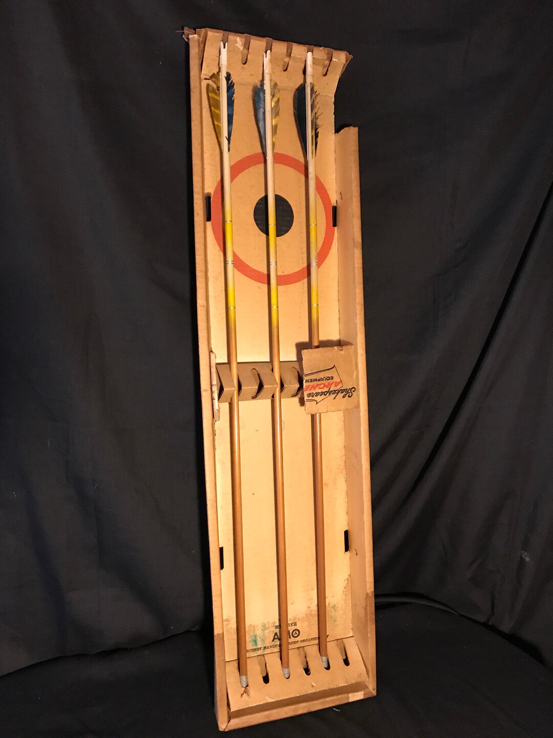 Vintage Shakespeare Archery Arrows Metal Tip Real Feather 3 Arrows in ...