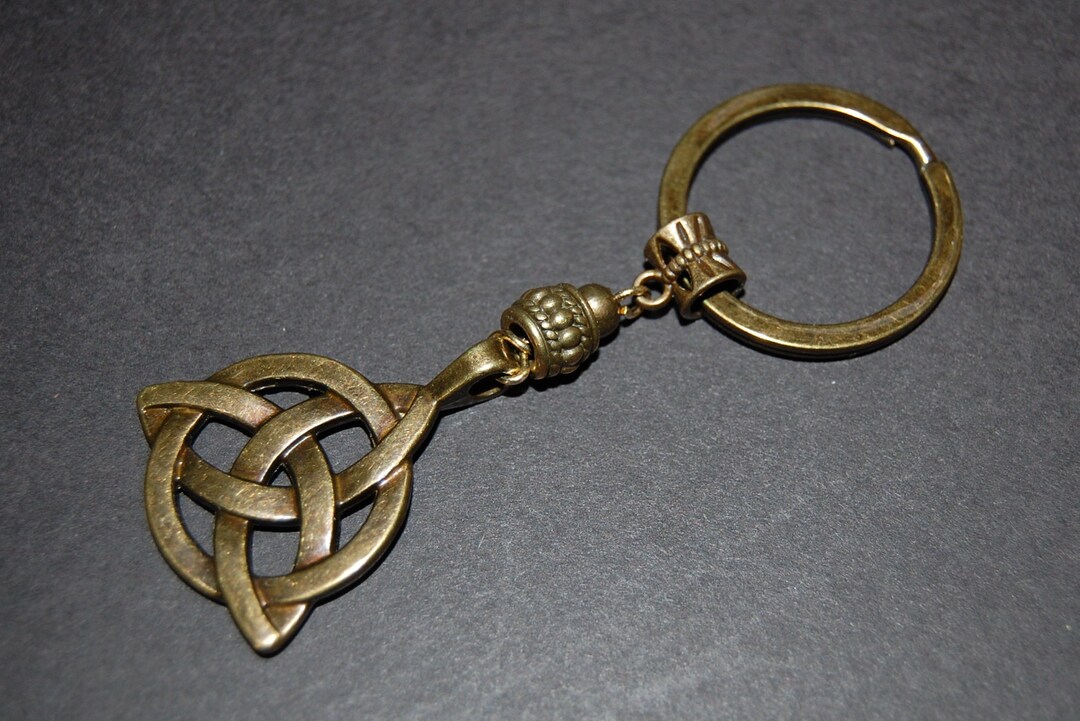 Trinity Keychain,bronze Trinity Keychain,car,bag,purse,spirituality ...
