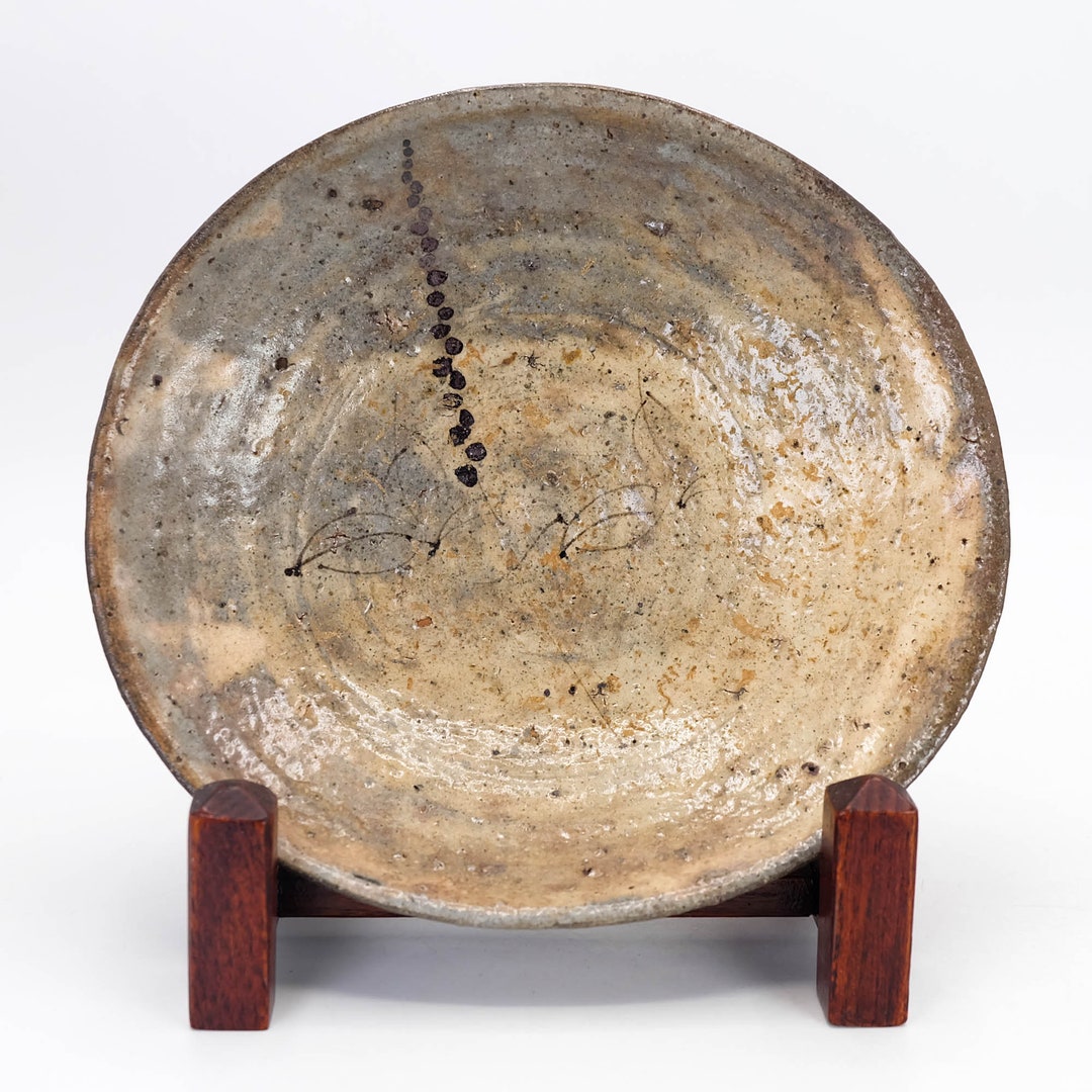 Antique Japanese Pottery Plate Polygonum Filiforme Design Karatsu Ware ...