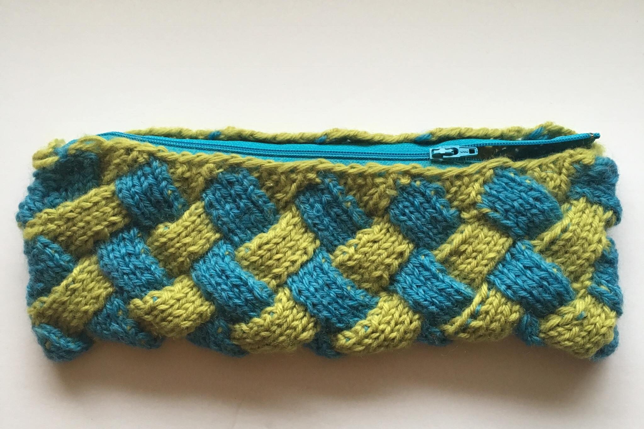 Dauntless; an Entrelac Pouch (knitting Pattern) - Etsy