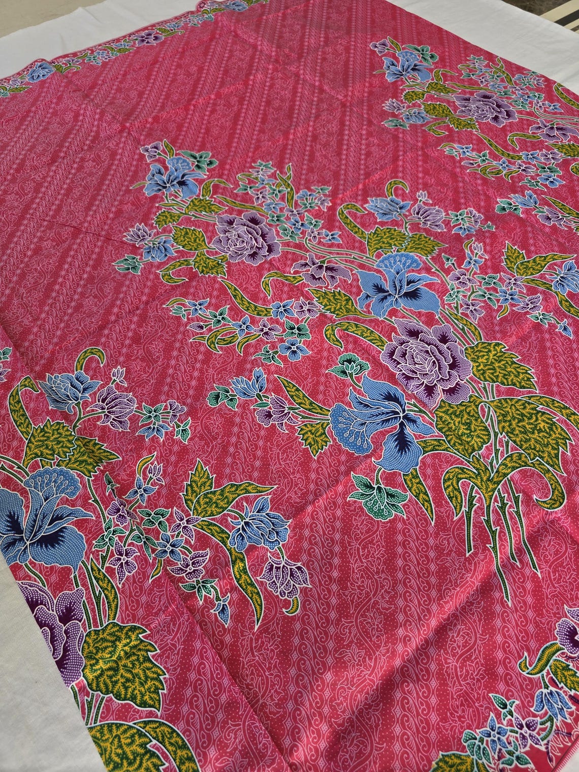 Ratna Dewi Cotton Sarong Fabric, Indonesian Batik Printed Style Sarong ...