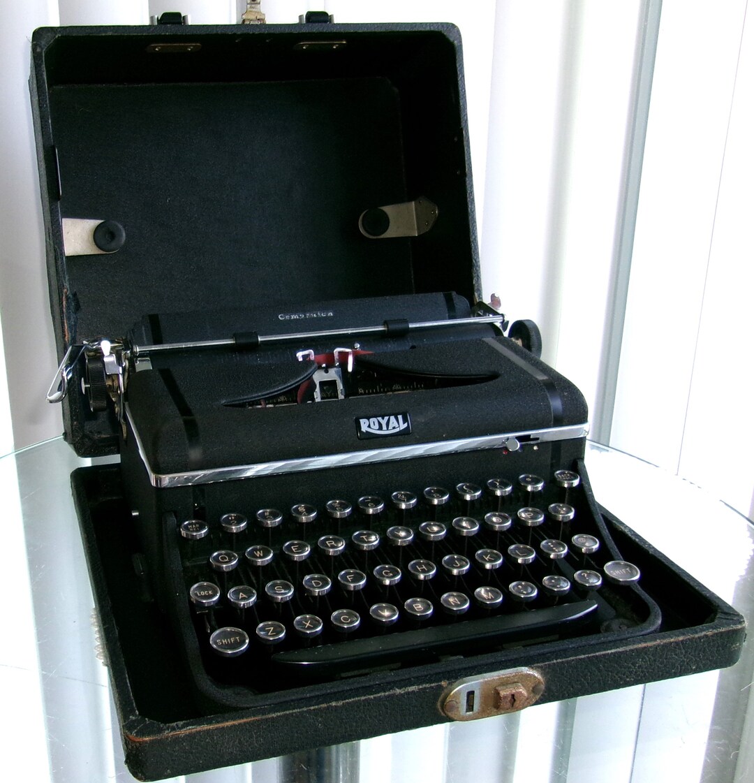 Vintage Royal Typewriter With Case, Royal Companion - Etsy