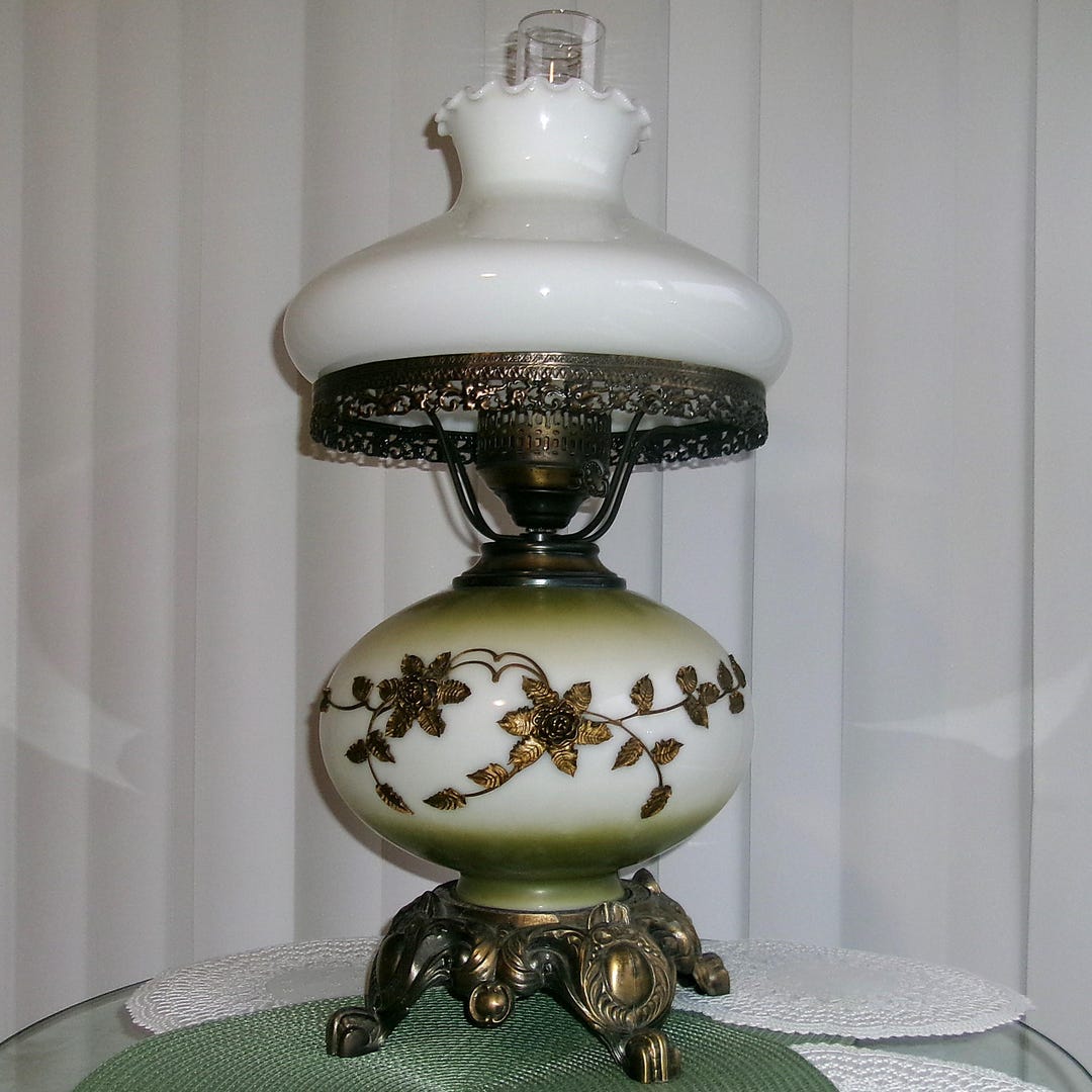 Vintage Hurricane Table Lamp, Brass Base - Etsy