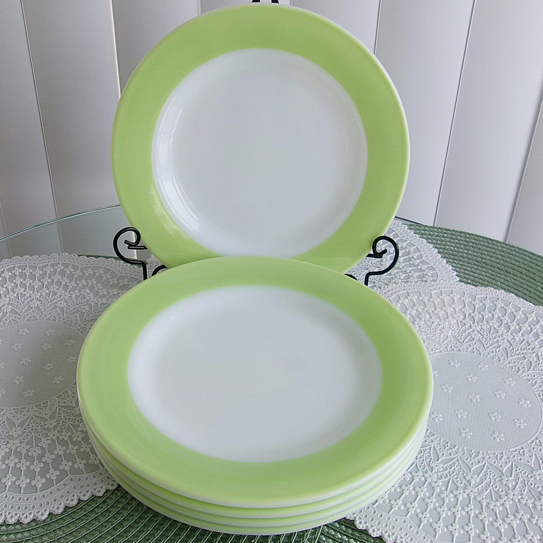 Vintage Pyrex Lime Green Lunch Plates, Set of 5 - Etsy