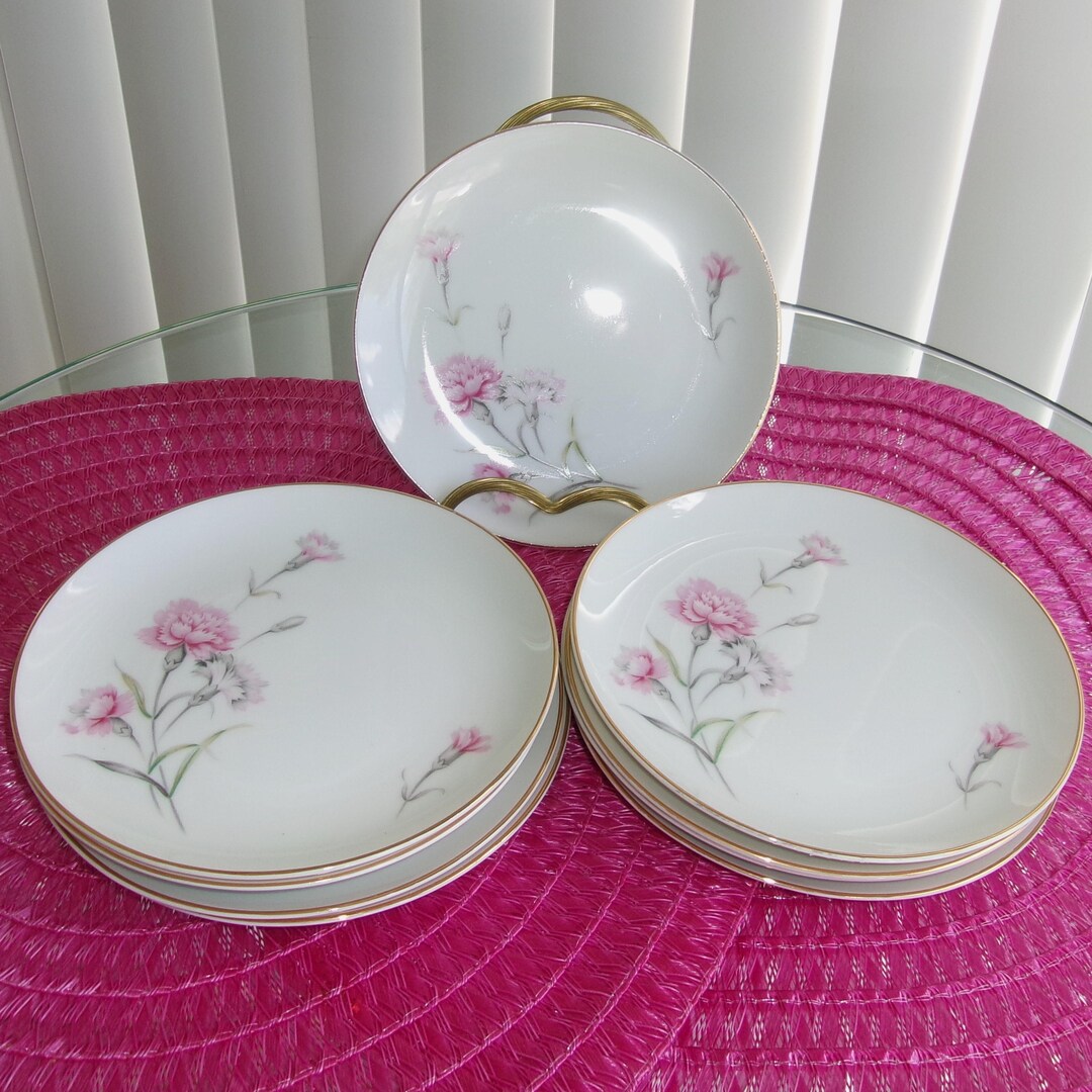 Vintage Royal Court Bread, Dessert Plates, Carnation 8 Pc., Japan - Etsy