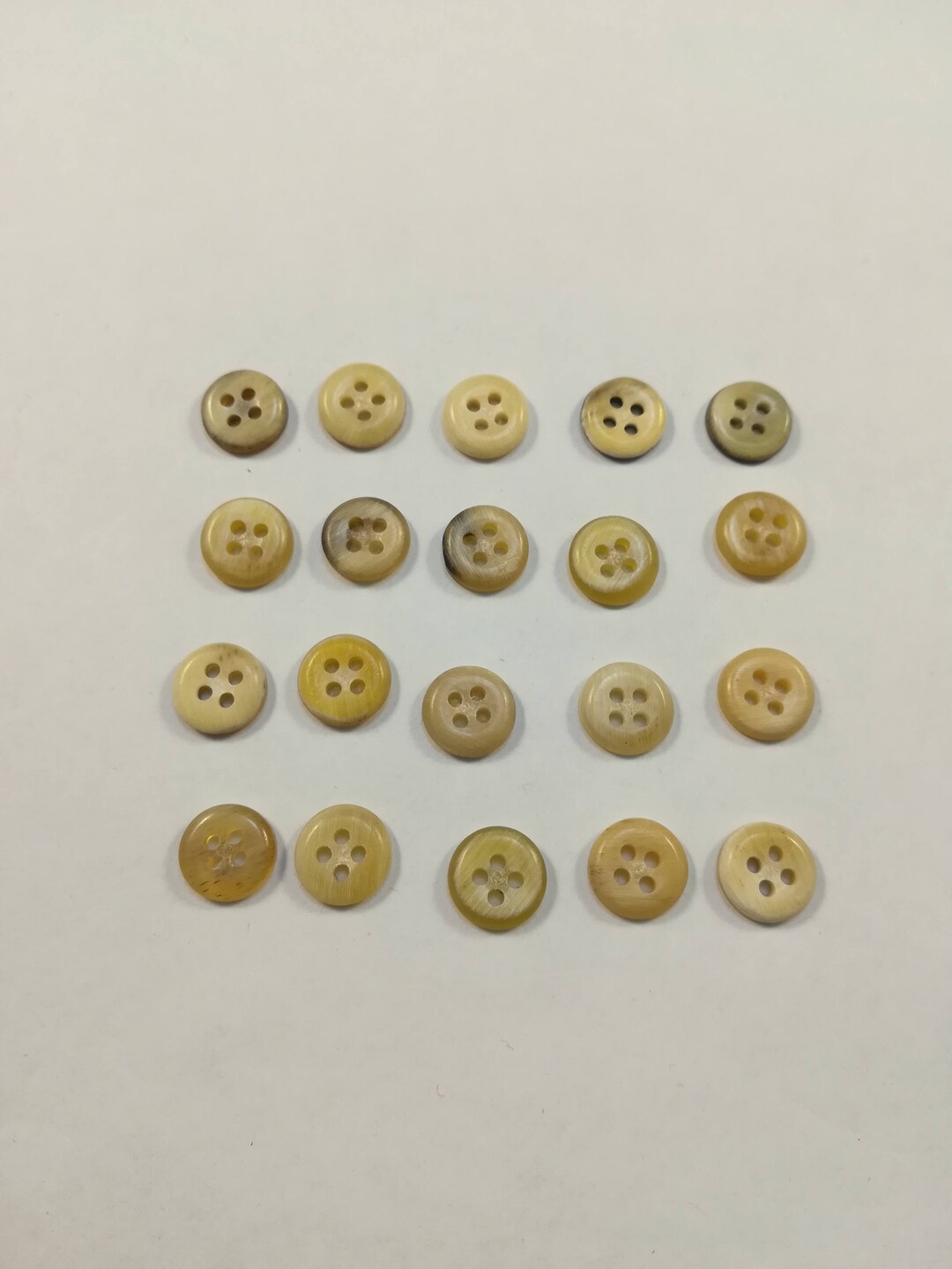 20 Pcs. Natural Real Horn Buttons 4 Hole 11 Mm/0.43 Inches/17 - Etsy
