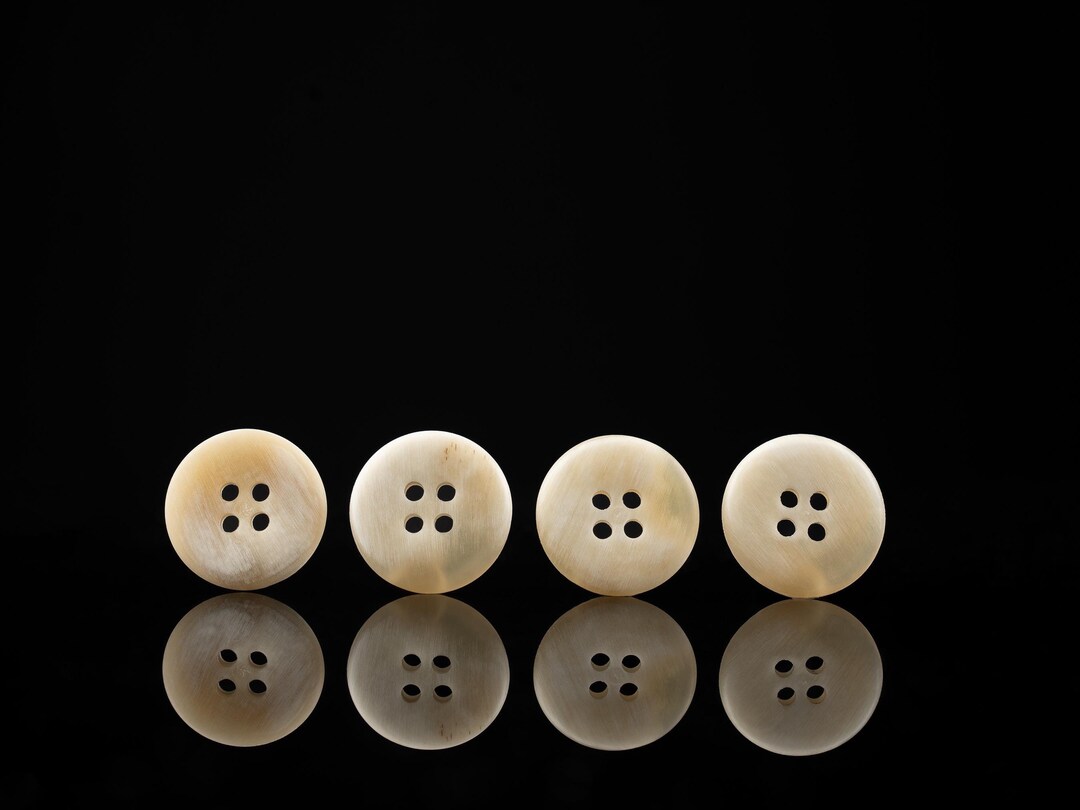 Natural Horn Buttons in Various Sizes, White and Yellow Color Buttons ...