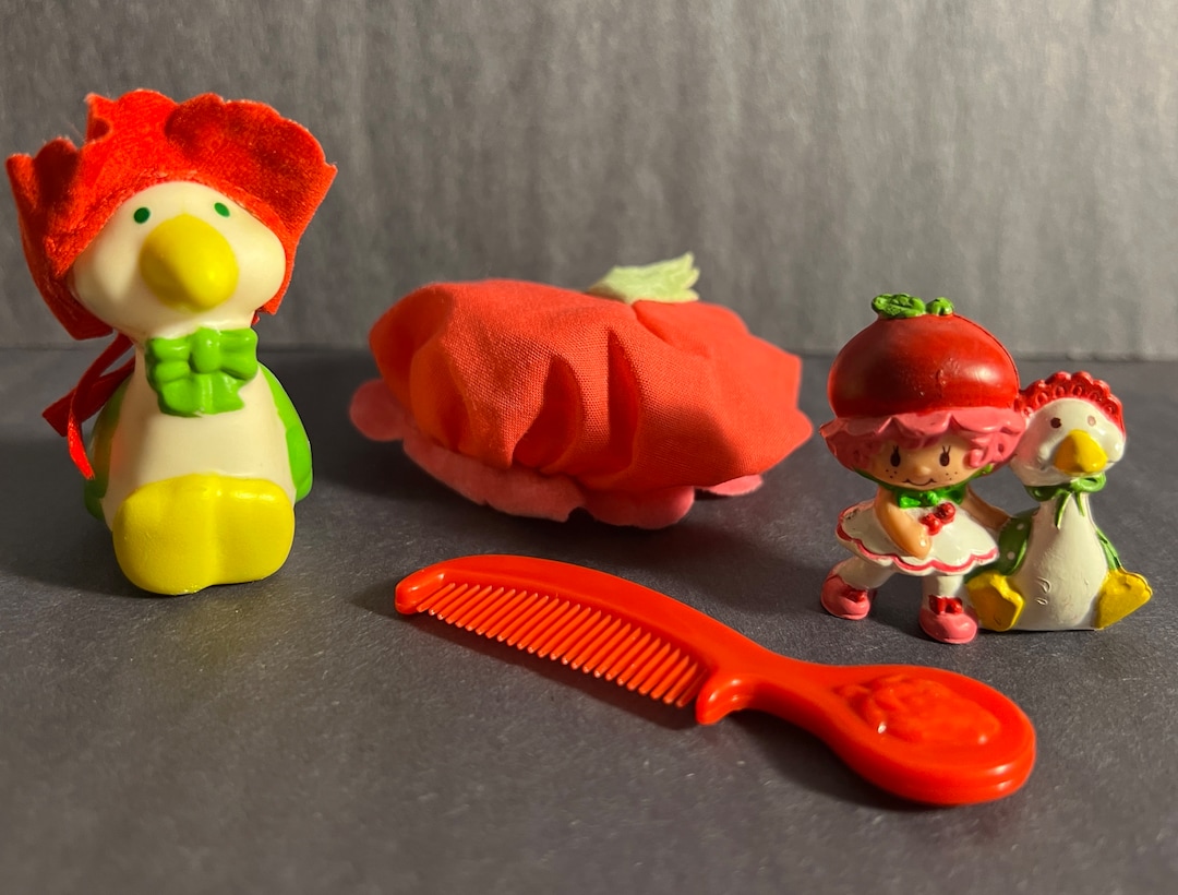 Lil Berry CHERRY Cuddler and Pet GOOSEBERRY Strawberry Shortcake - Etsy