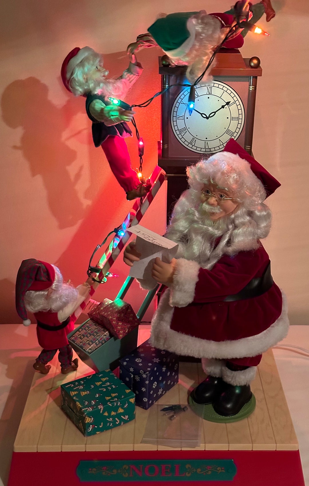SANTA ANIMATED ELVES 1995 Matrix Industries United - Etsy