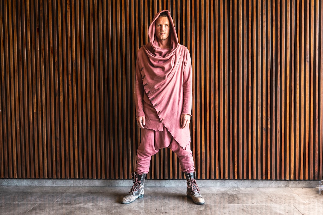 Jedi Robe | Red Long Hooded Cardigan for Men | Dystopian Clothing ...