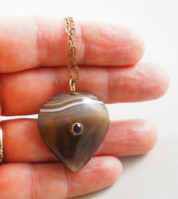 Antique Victorian Solid Banded Agate and Bohemian Gar… - Gem