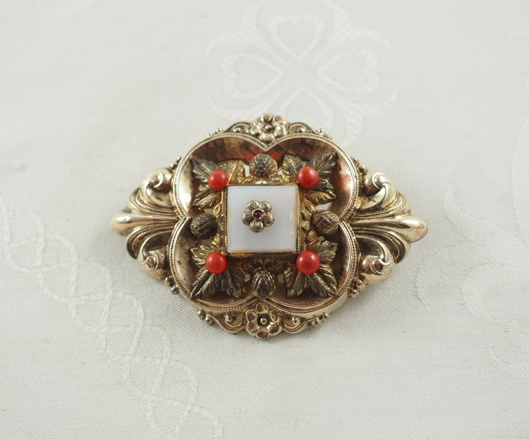 Antique Victorian Stomacher Brooch in Foam or Schaum Gold, Gold Filled ...