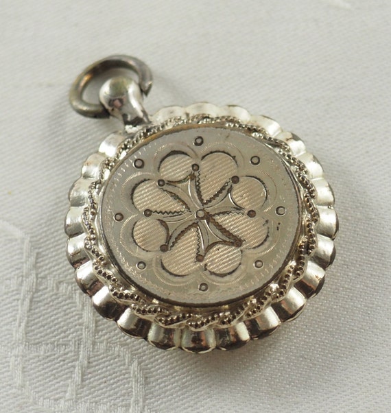 Antique Victorian Circular Locket Back Pendant in Poc… - Gem