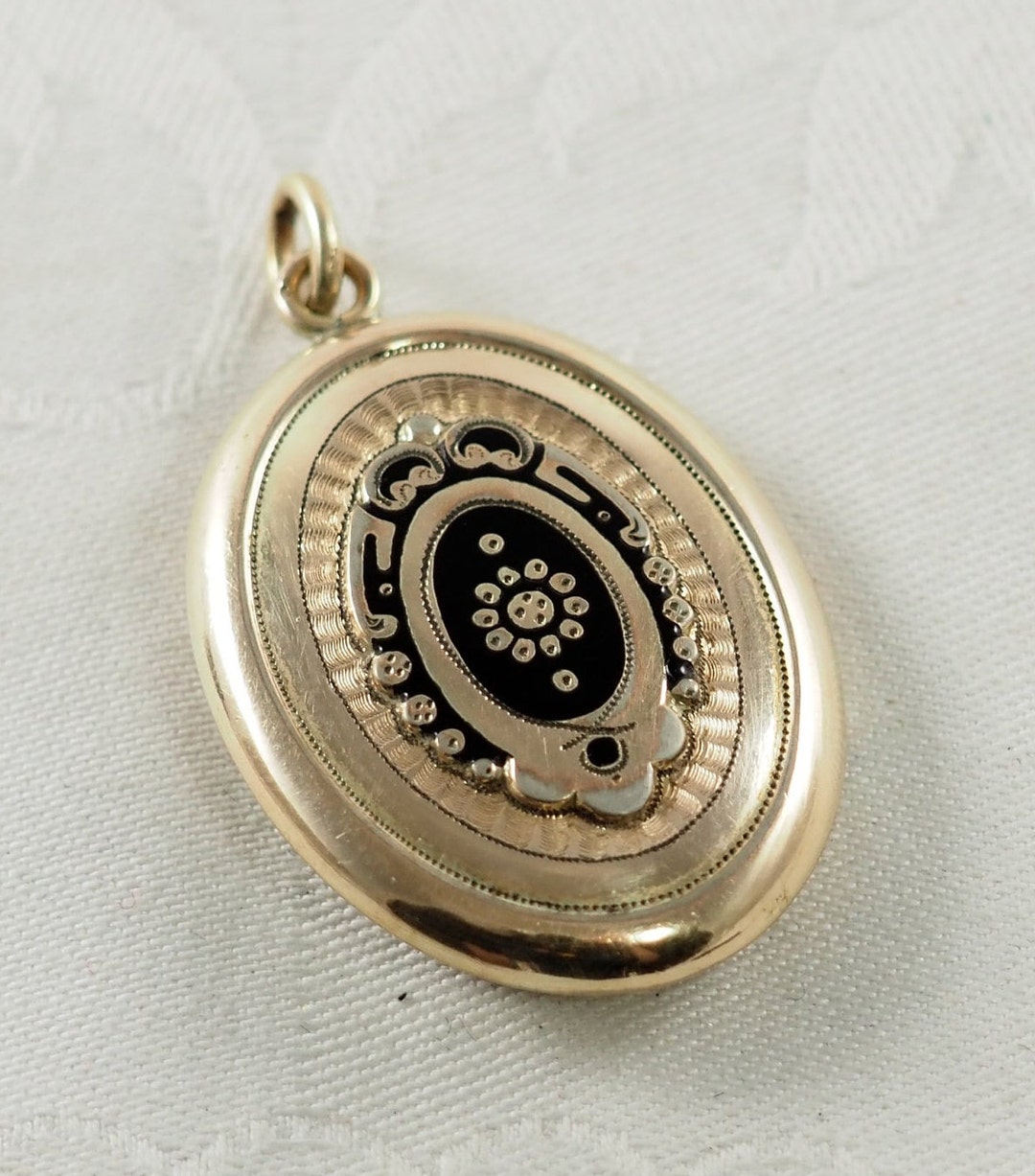 Antique Victorian Oval Locket in Gold Filled and Black Enamel, Daisy or ...