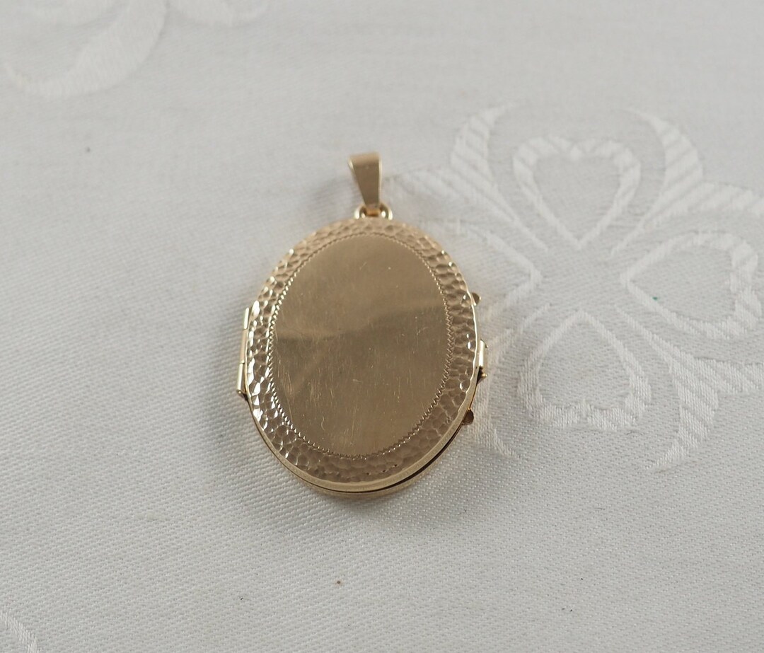 Vintage 8K Gold Oval Locket 333 Yellow Gold Space for Two - Etsy