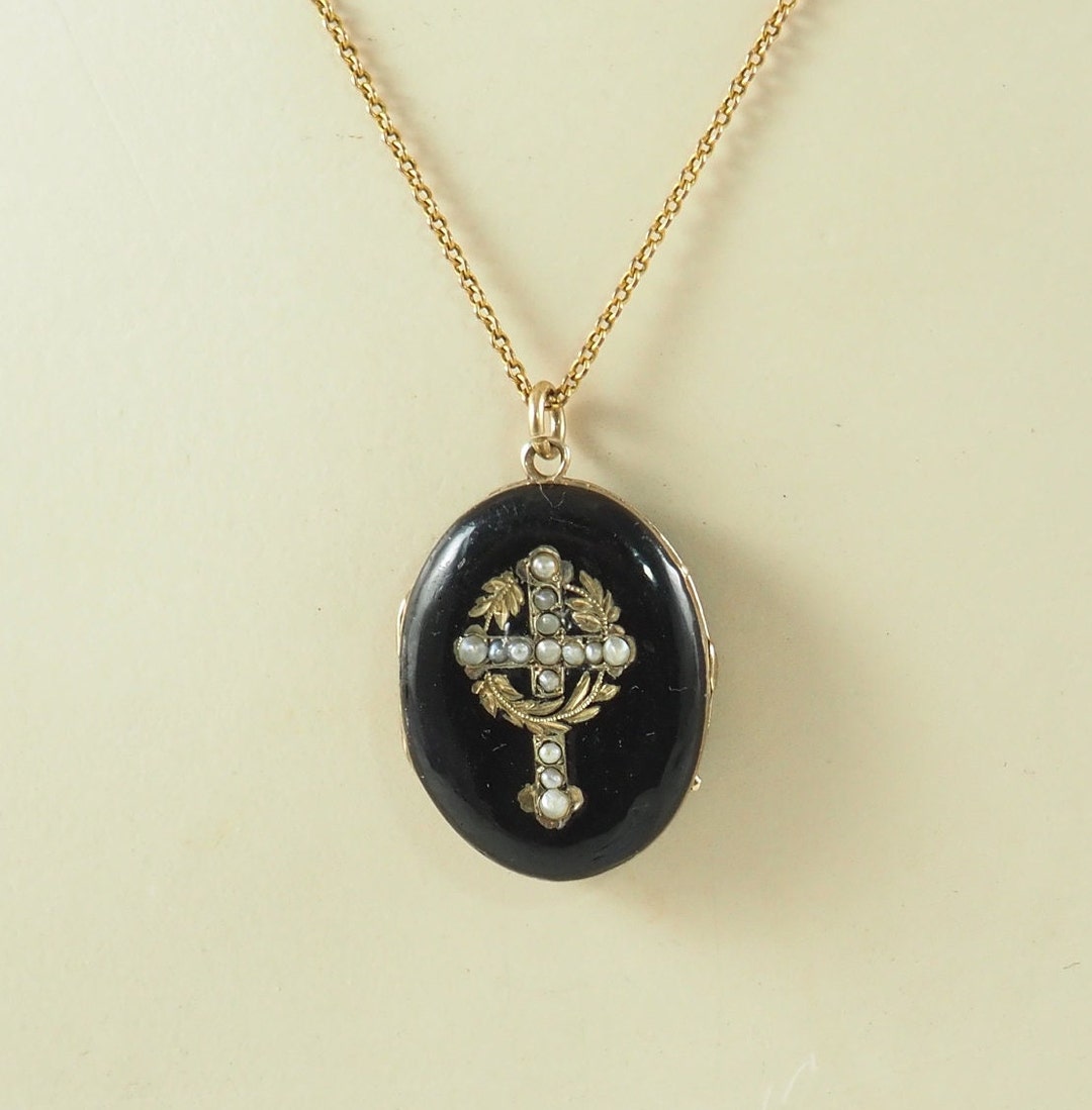 Victorian Mourning Locket in 14K Gold and Black Enamel, the Cross in ...
