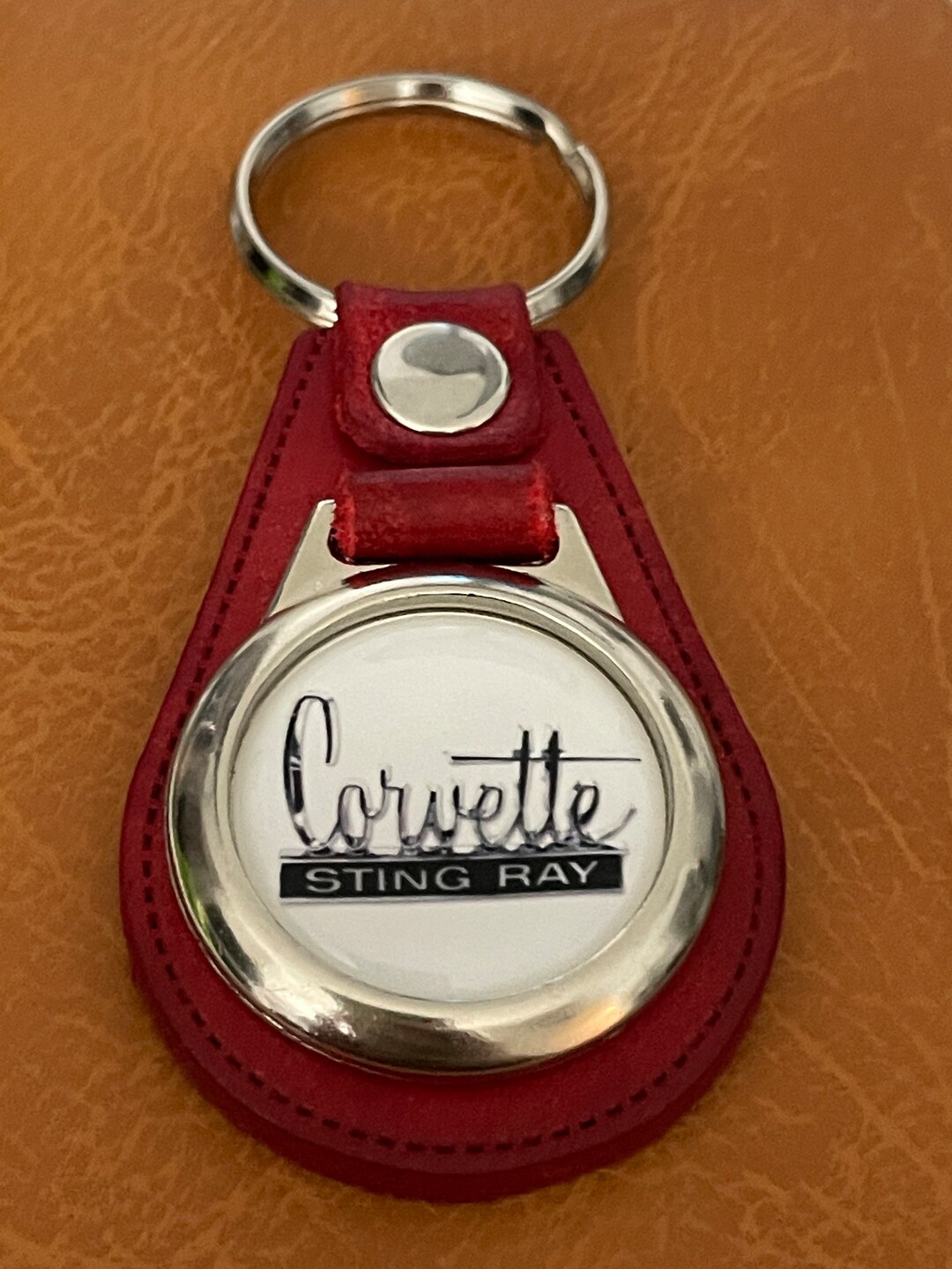 STINGRAY Red Leather Retro KEYCHAIN for Your Corvette - Etsy