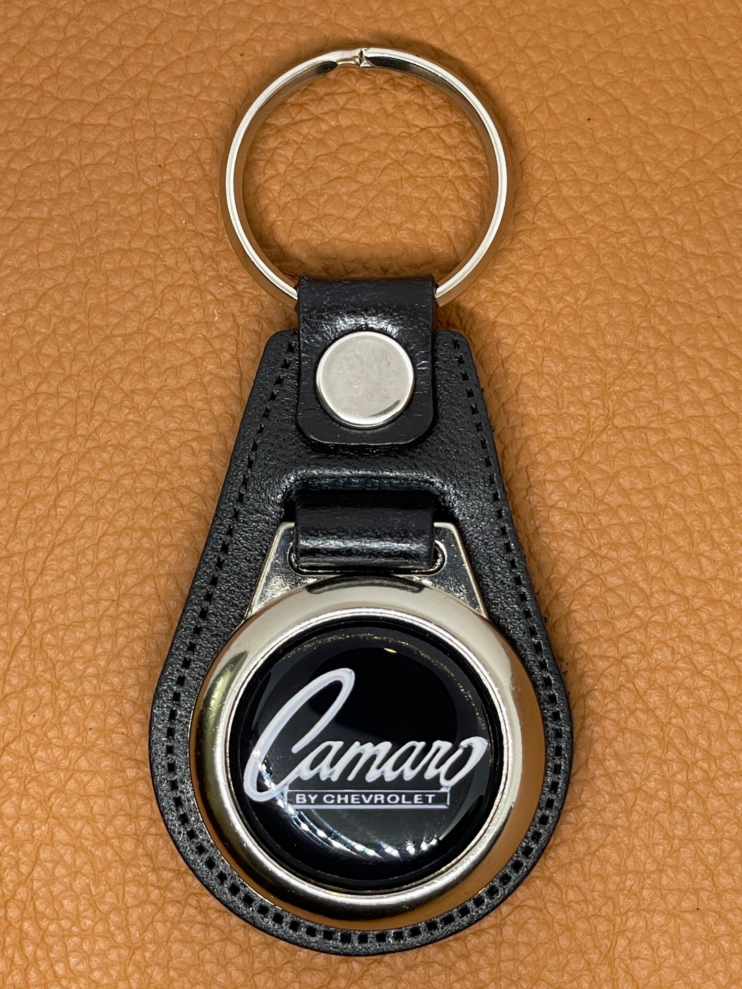 Retro 1960s Muscle Car Keychain – Classic Script Emblem Leather Key ...