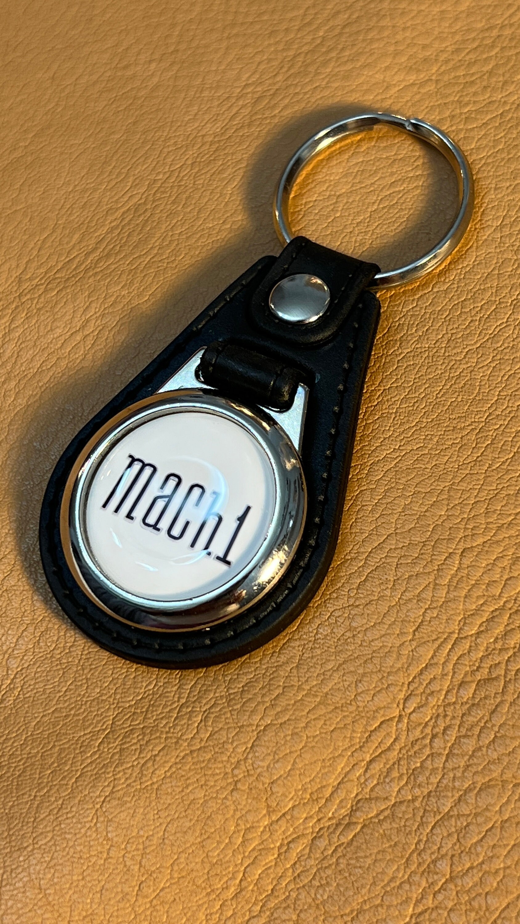 MACH 1 KEYCHAIN White Black Back - Etsy