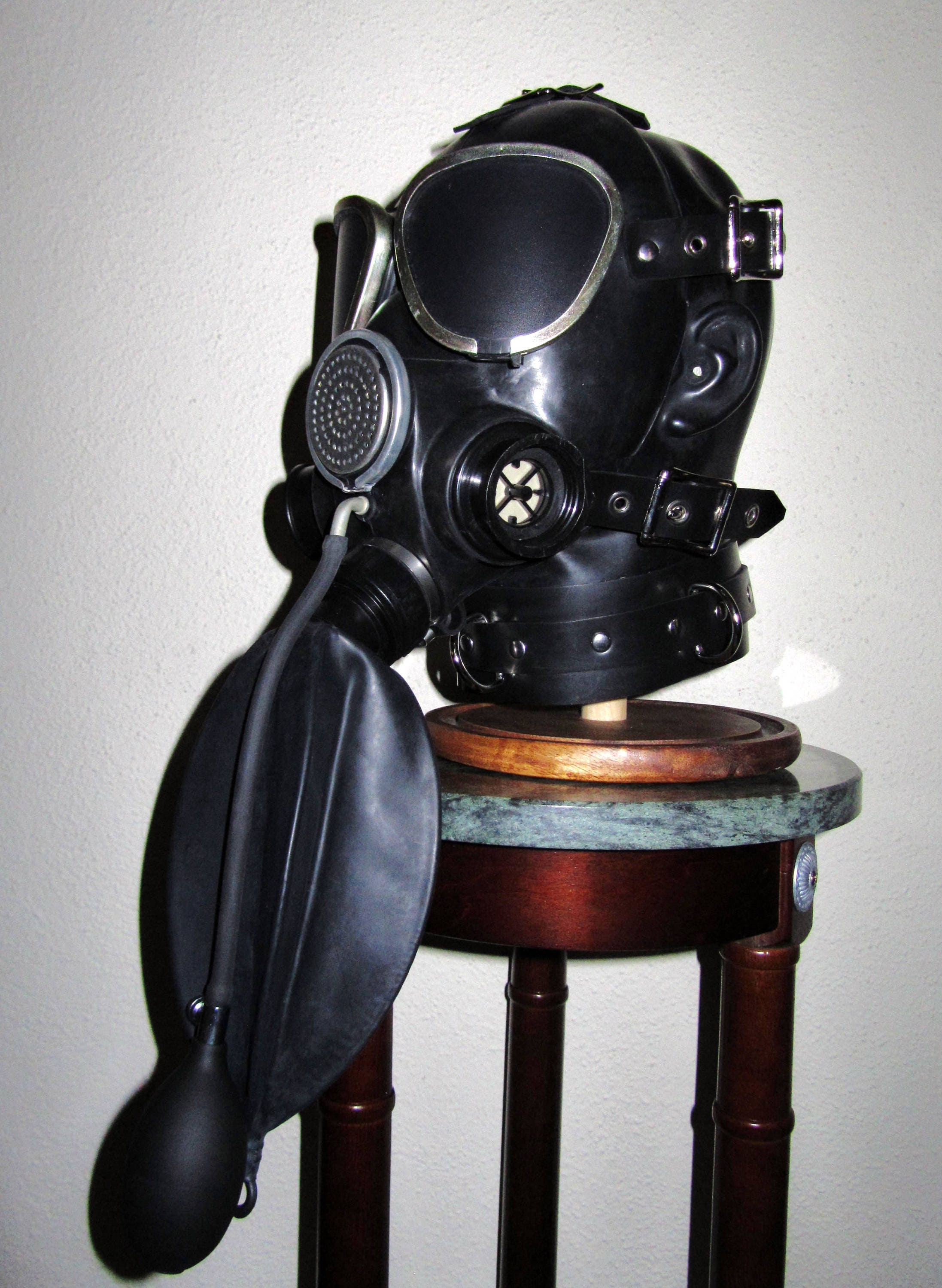 Fetish Heavy Rubber System 3-in-1 BONDAGE HELMET Gas Mask - Etsy Norway