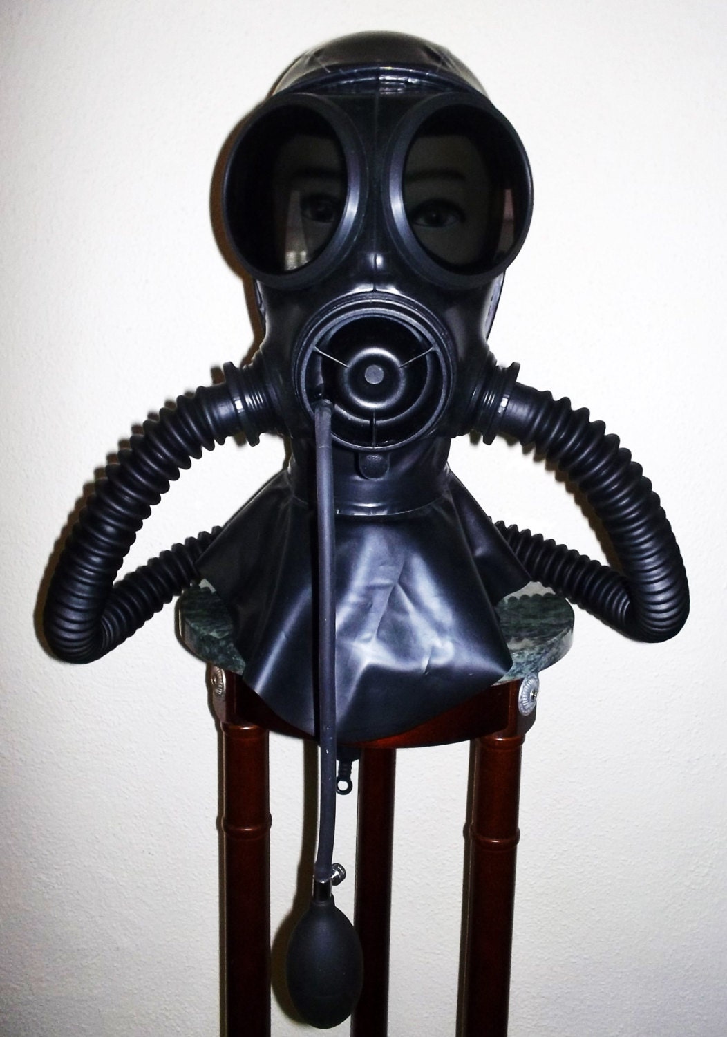 Fetish Heavy Rubber LATEX SF10 / S10 Gas Mask HOOD with Twin | Etsy