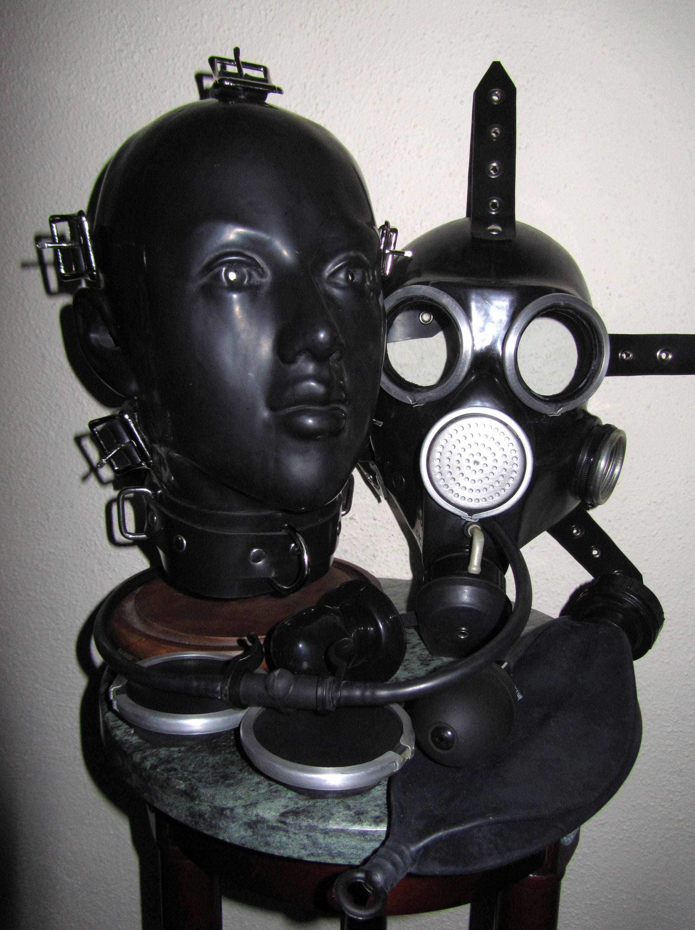 Fetish Heavy Rubber System 3-in-1 BONDAGE HELMET Gas Mask - Etsy Norway