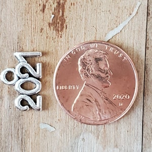 2022 Charm 2022 Silver Charm 2022 Graduation Charm Jewelry Making ...