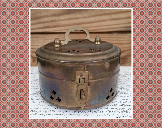 Vintage Round Pierced Brass Cricket Box. Brass Box Brass - Etsy