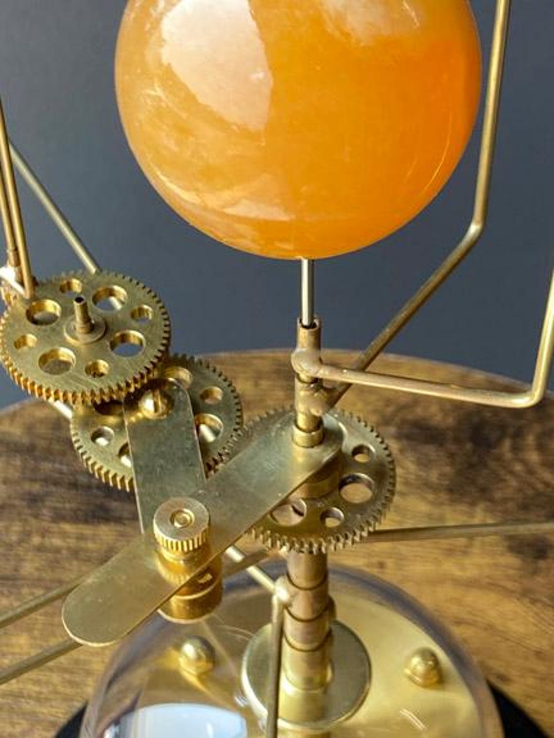 Pedestal Orrery: Deluxe Wanderers Installed Within Beautiful End Table ...