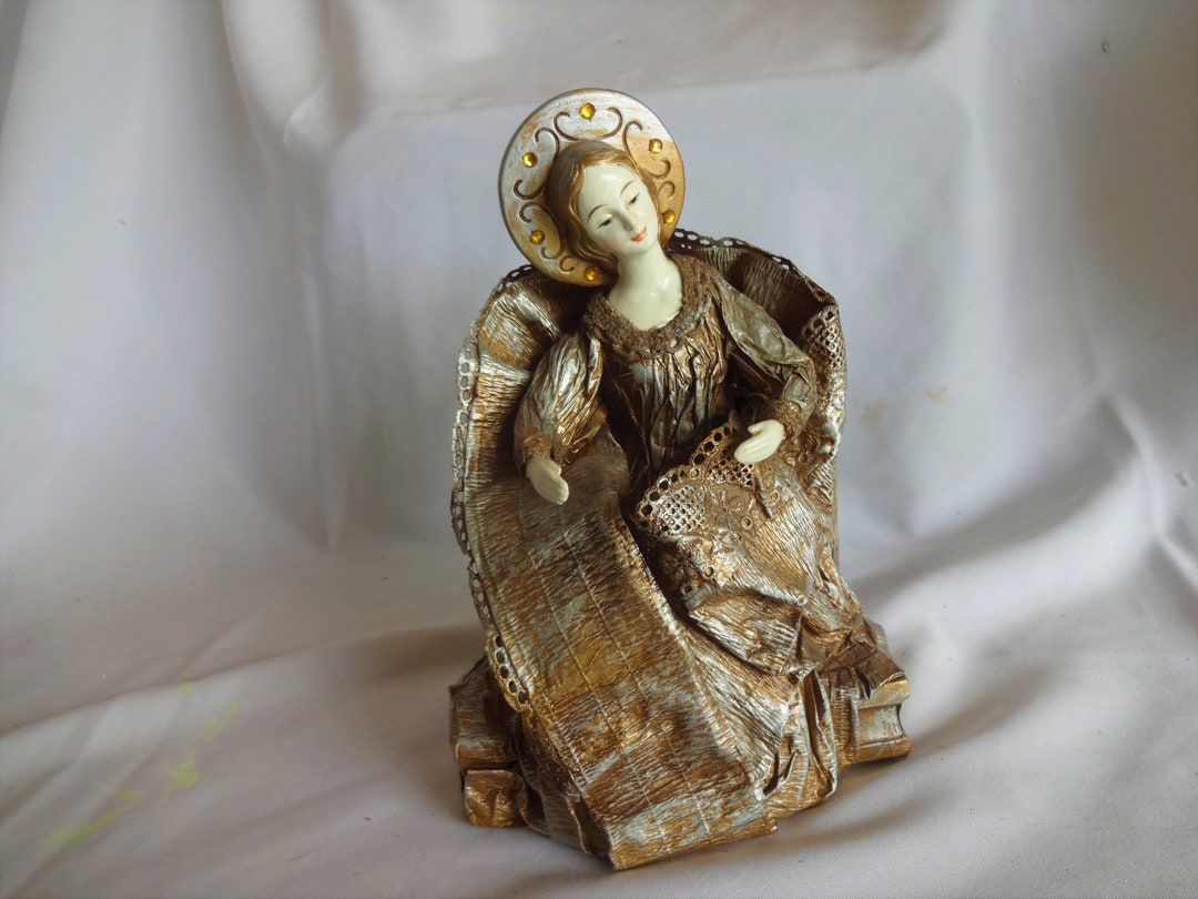 Christmas Med-century Vintage Gold Mother Mary With Candles Christmas ...