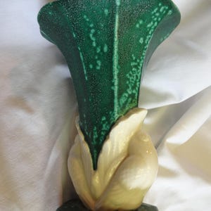 Pottery Mccoy Vase With White Doves Vintage TT - Etsy