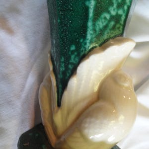 Pottery Mccoy Vase With White Doves Vintage TT - Etsy