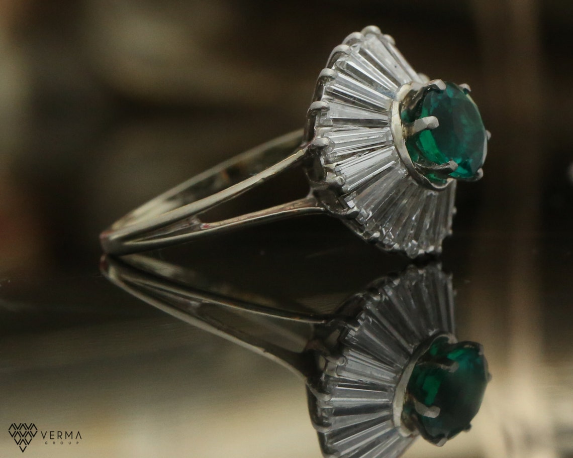 Vintage 1950s Emerald & Diamond Cocktail/birthstone Ring - Etsy Singapore