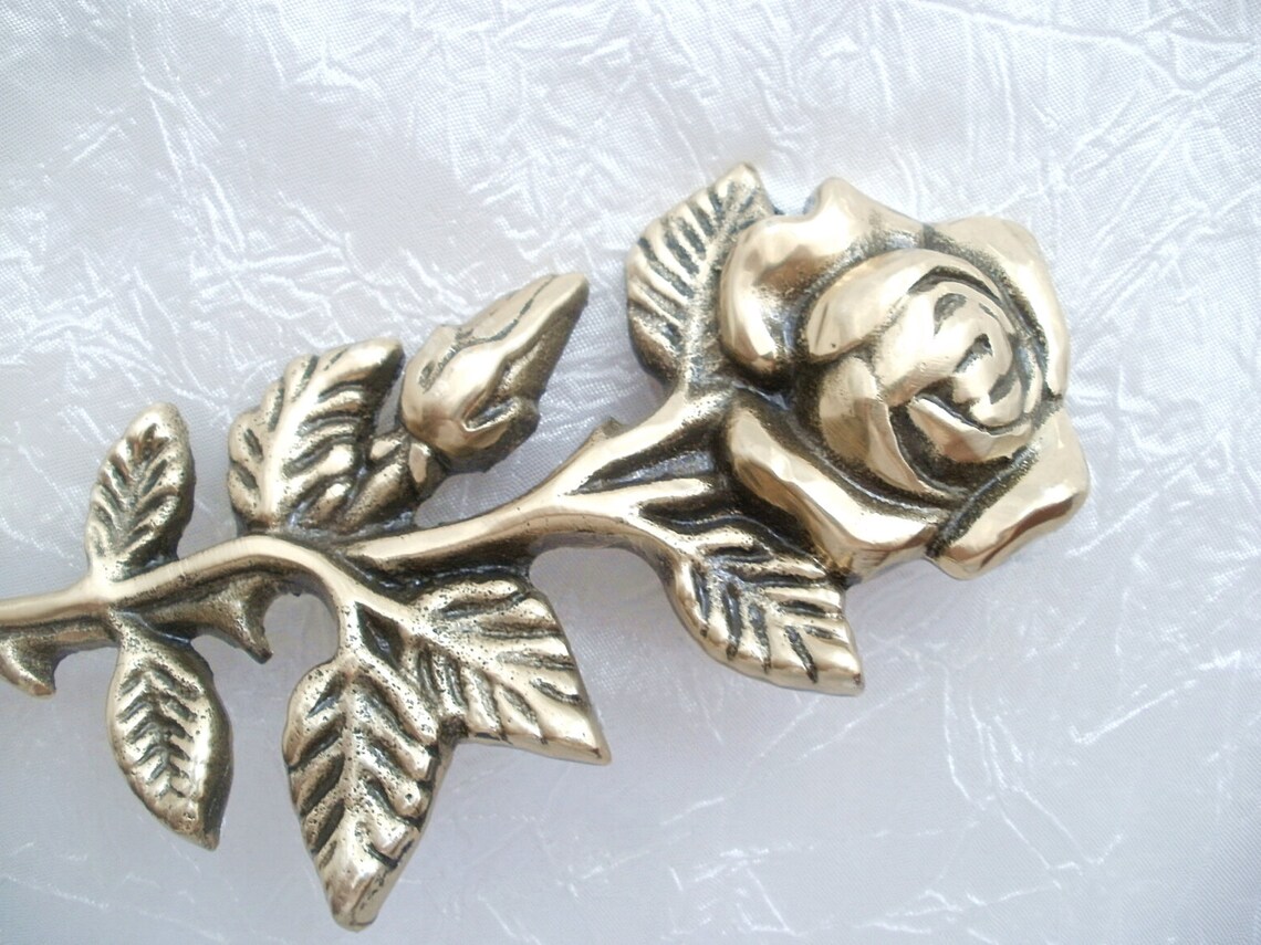 Fiori di lapide in ottone Rosa d'oro per monumento Rosa 3d Decorazione ...