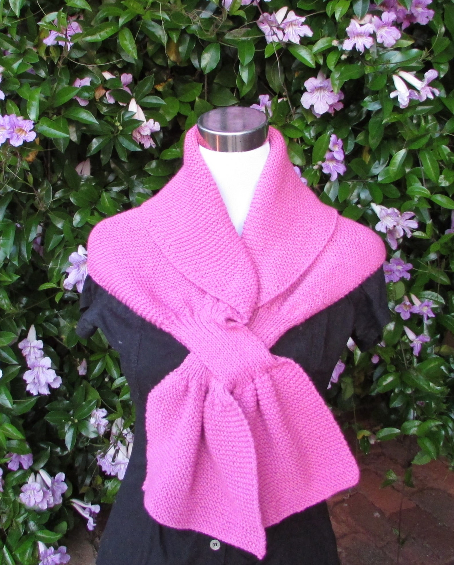 Cabaret Keyhole Scarf Knitting Pattern – Knit Cowl Collar (PDF Pattern ...