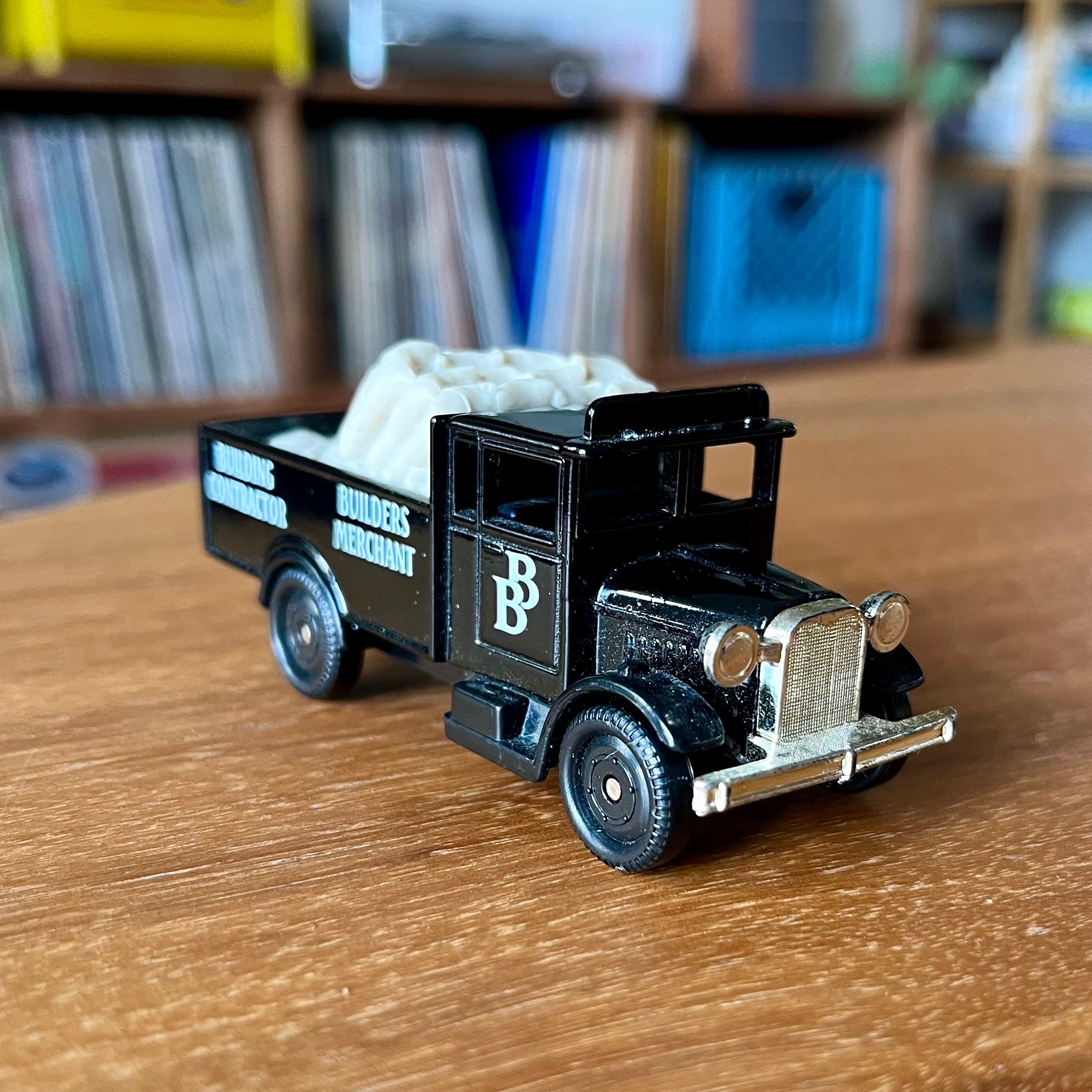 Vintage Corgi Morris Truck Die-cast Matchbox Truck, Corgi Cameo ...