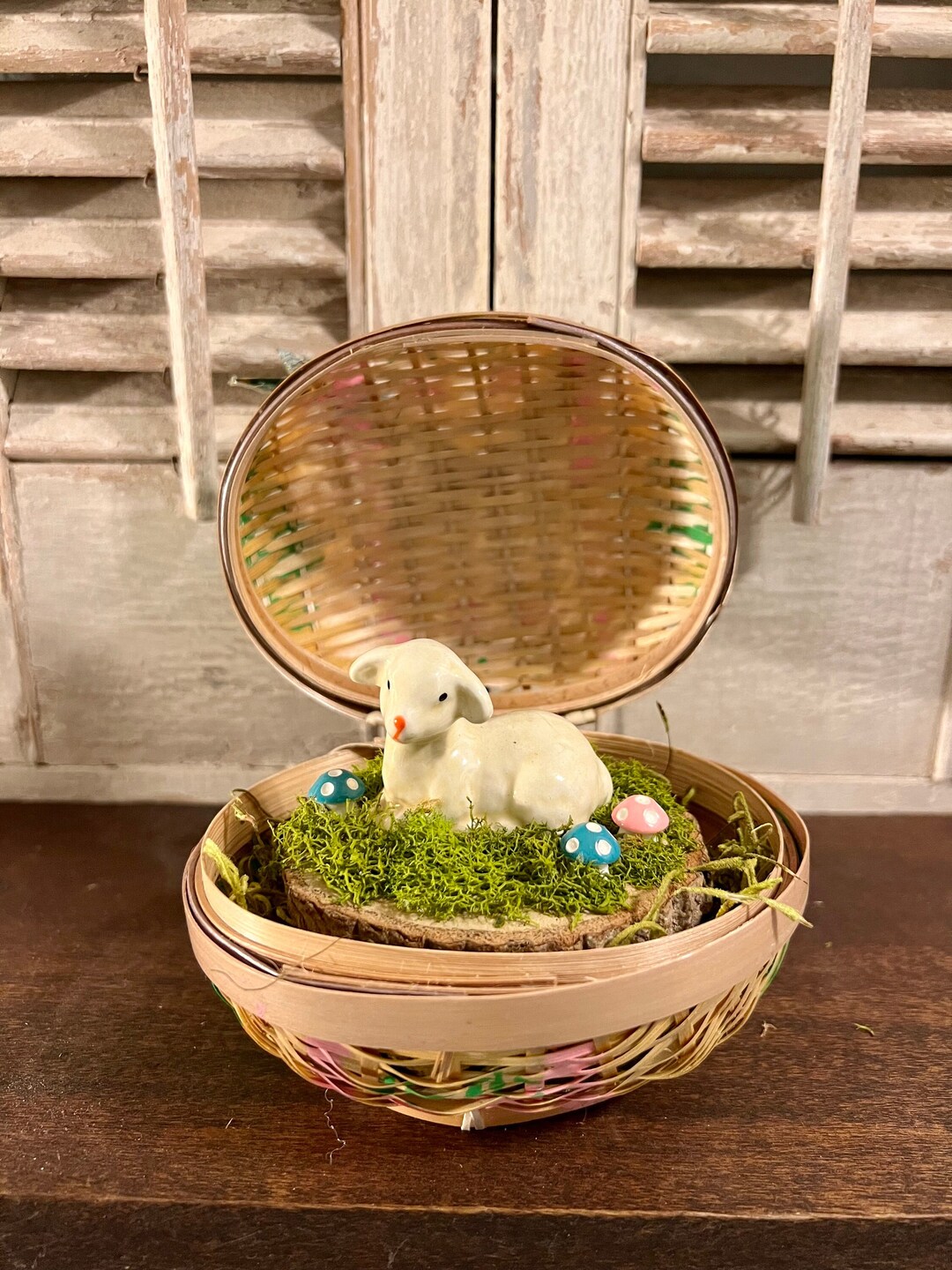 Vintage Egg Shaped Basket Holiday Decor, Easter Egg Wicker Basket ...