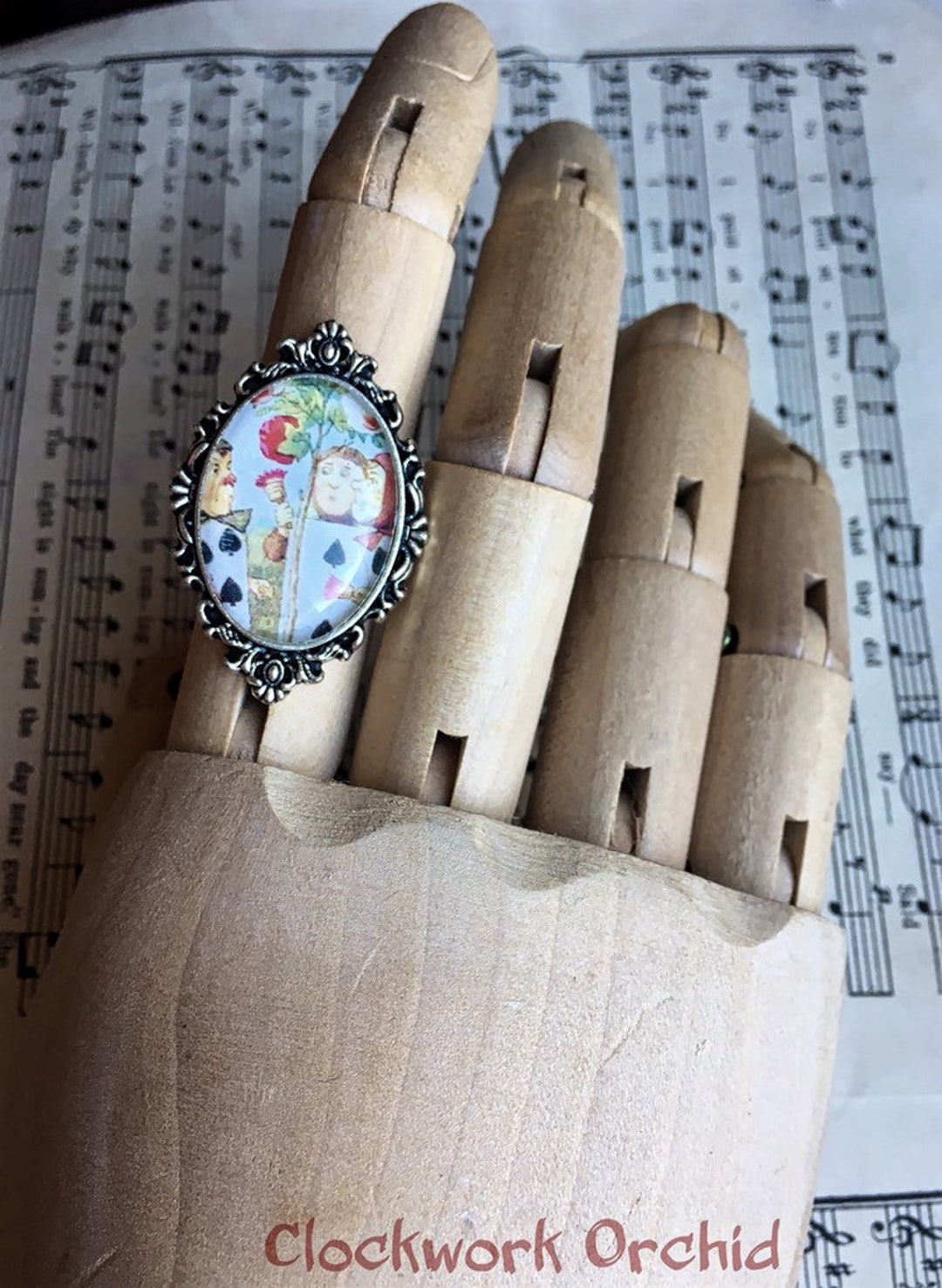 Alice in Wonderland Ring in Silver - Etsy