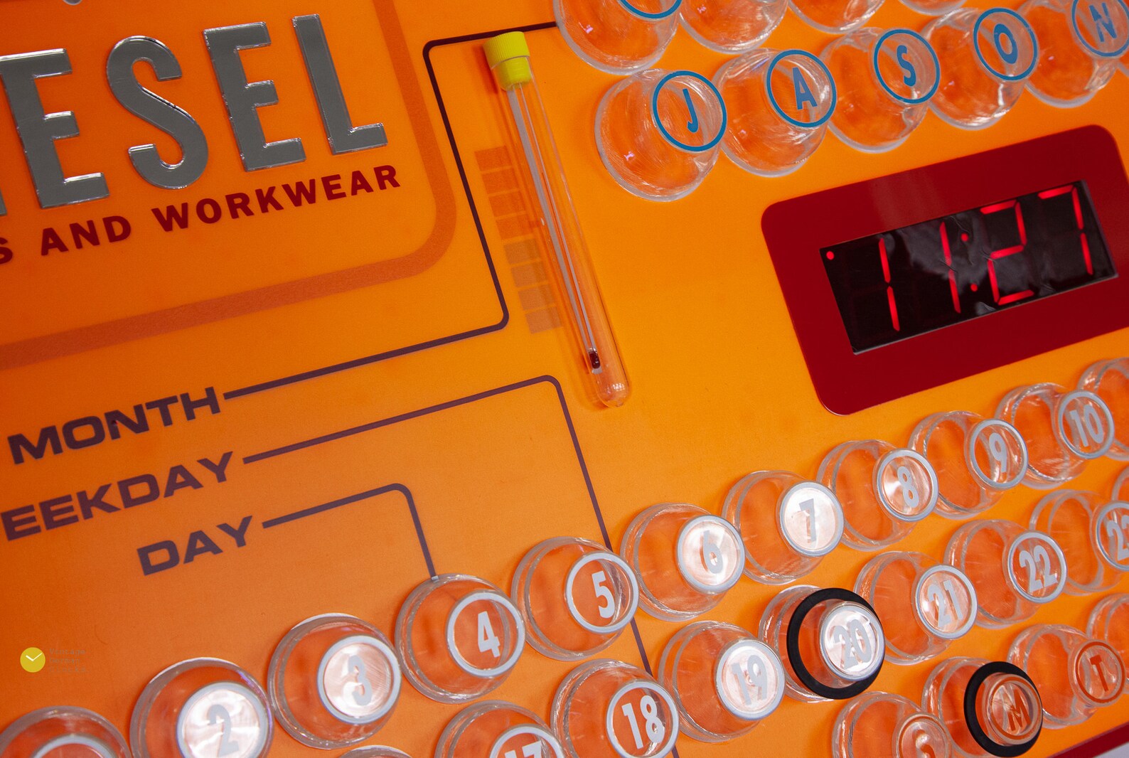 XL DIESEL Dealer Display Wall Clock LCD Space Age Panton - Etsy