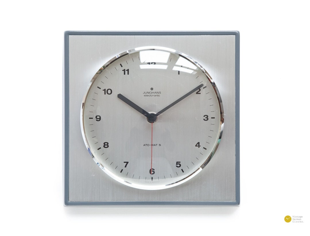 Minimalistic 60s JUNGHANS Wall CLOCK Modernism Bauhaus Style Atomic Mid ...