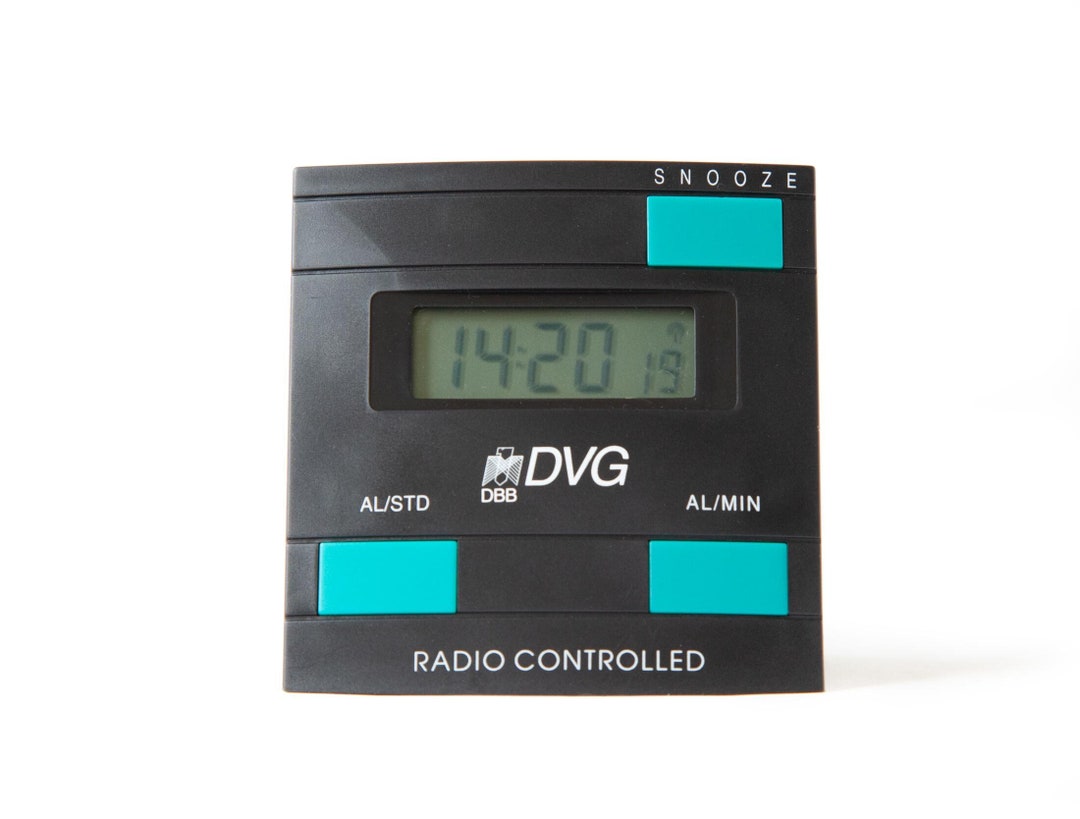 NOS 90s LCD Radio Controlled Alarm Clock Postmodern Desk Table in Box ...